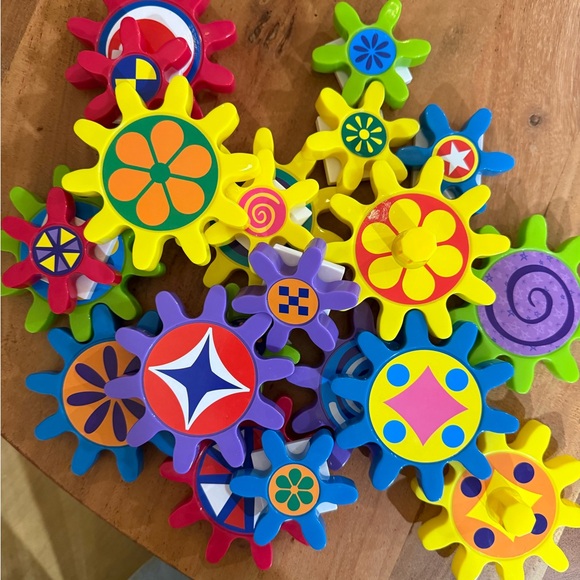 Lakeshore | Toys | Lakeshore Turn Learn Magnetic Gears | Poshmark